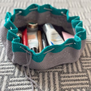 Crochet Bag Pattern : Circular, Drawstring Crochet Flat-lay Bag ...
