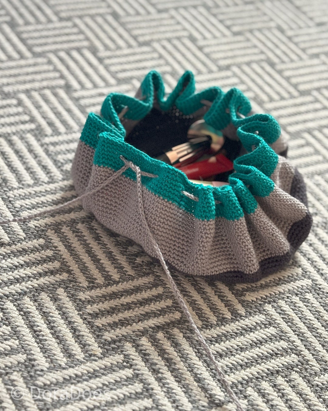 Crochet Bag Pattern : Circular, Drawstring Crochet Flat-lay Bag ...