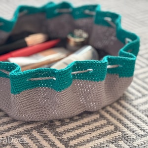 Crochet Bag Pattern : Circular, Drawstring Crochet Flat-lay Bag ...