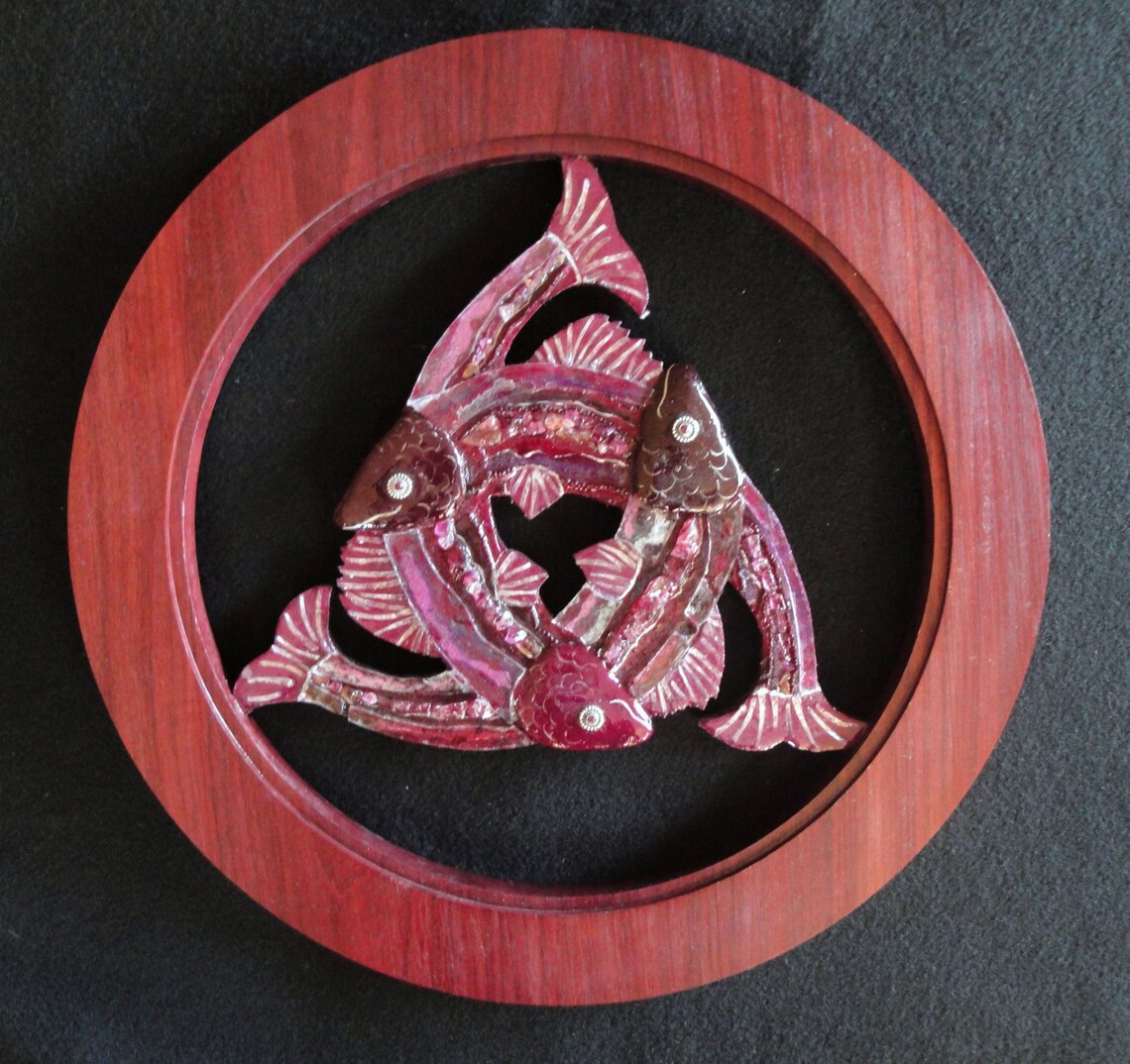 Vesica Pices I. Three interlocking fish embellished in gems | Etsy