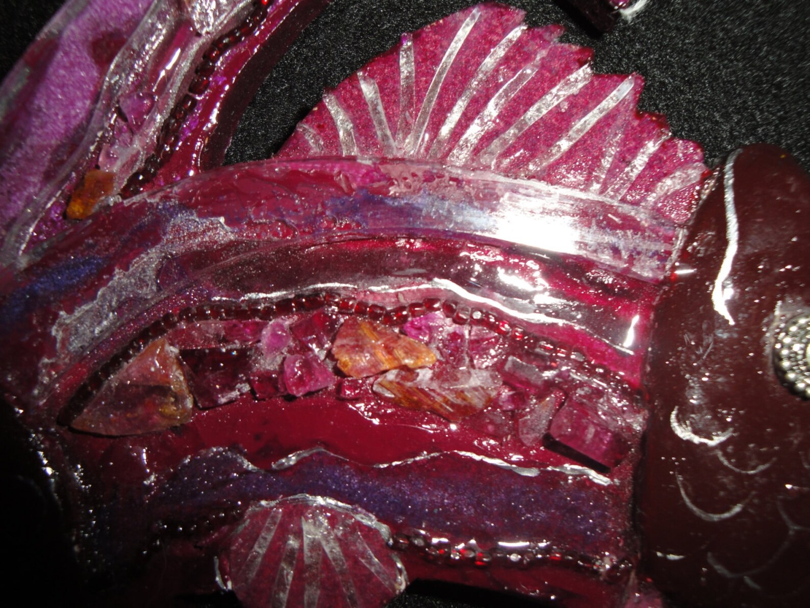 Vesica Pices I. Three interlocking fish embellished in gems | Etsy