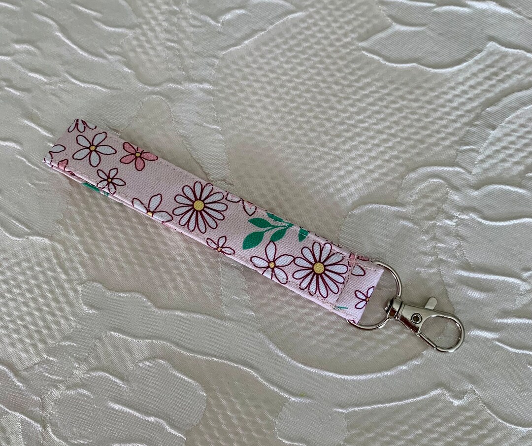 Daisy Key Fob , Key Ring, Wrislet, Fabric Key Chain, Daisey Fabric ...
