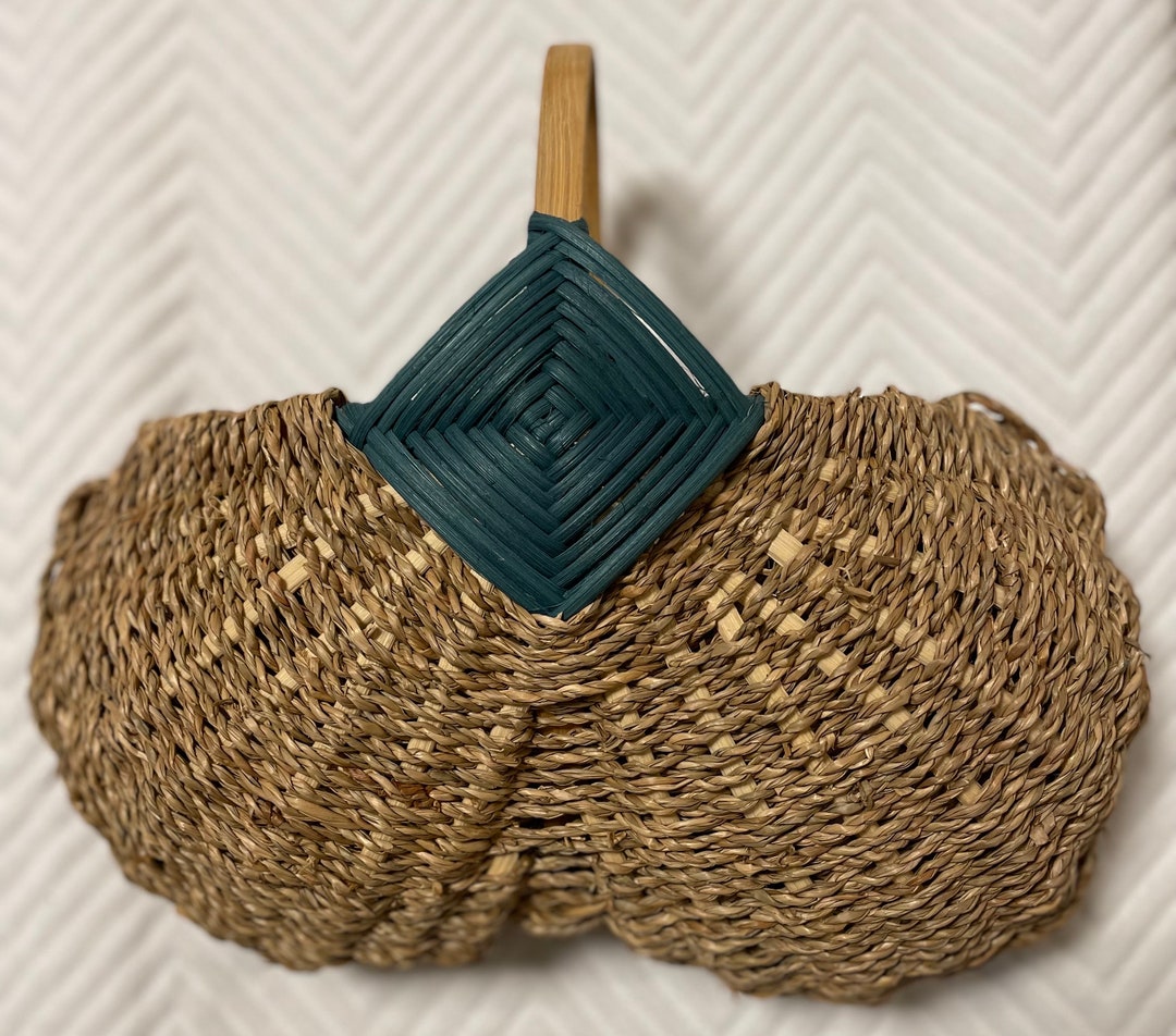 The Large Bella - Etsy