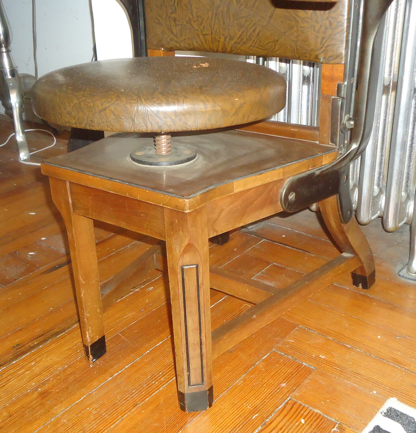 Antique W.D. Allison Mission Style Fully Adjustable Oak and Leather ...