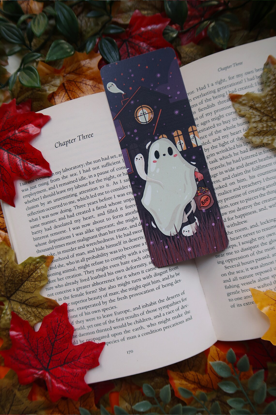 Halloween Ghost Bookmark - Spooky Cute Haunted Autumn Aesthetic ...