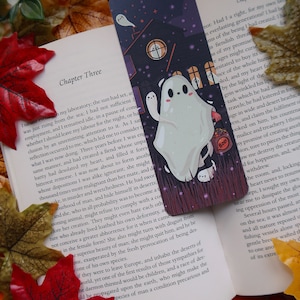 Halloween Ghost Bookmark - Spooky Cute Haunted Autumn Aesthetic ...