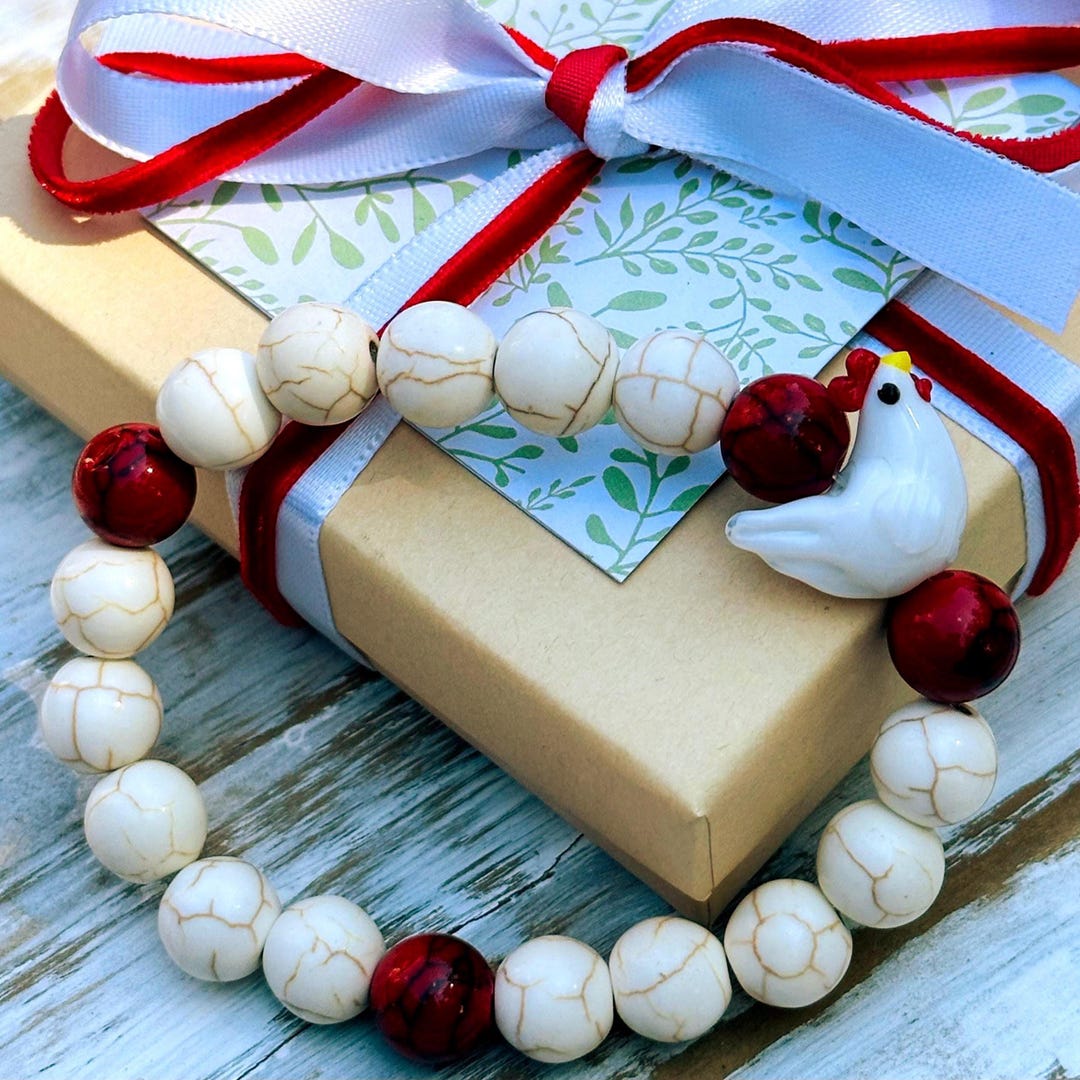 Howlite Bead Chicken Bracelet, Farmhouse Jewelry Gift - Etsy