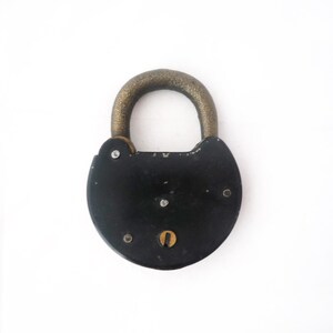 VINTAGE Wonderful Black Padlock with 2 Keys Large size | Etsy