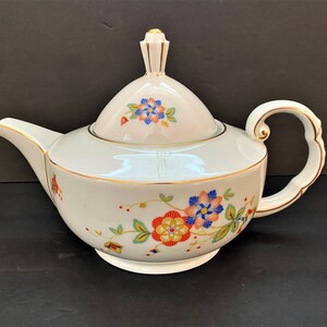 Vintage Thomas Bavaria Teapot Circa 1930 Porcelain Teapot White With ...