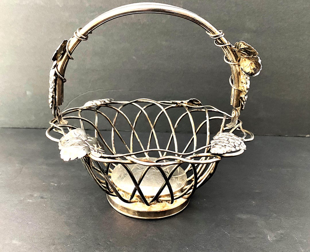 Vintage Godinger Silver Plated Basket With Grape Leaf Design and Swivel ...