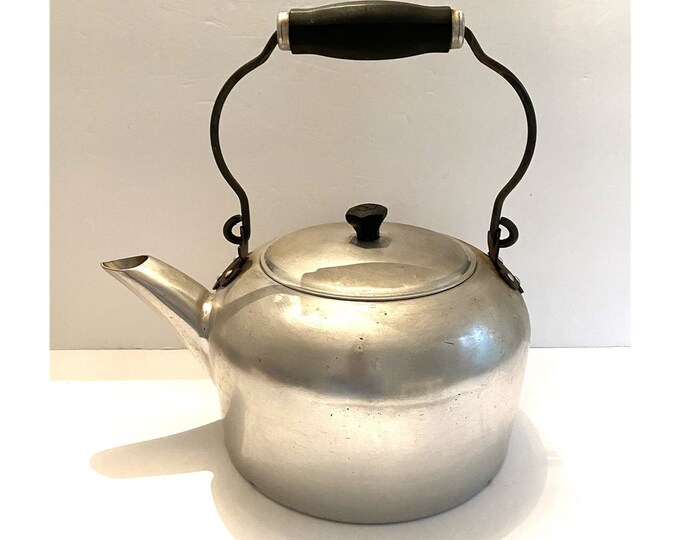 Vintage Aluminum Tea Pot WEAR EVER Made in Canada Large Tea Kettle ...