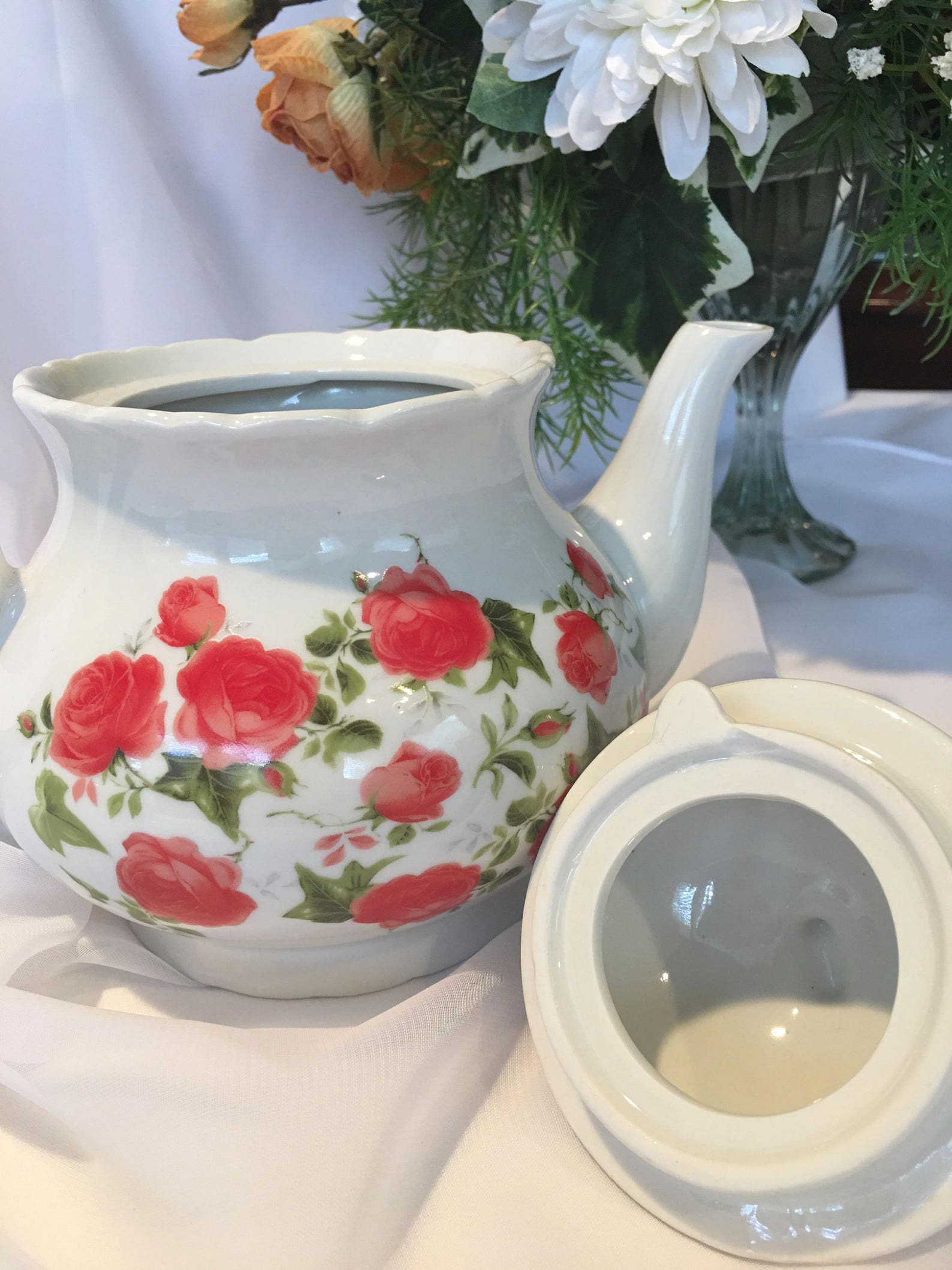 Red Roses on White Ceramic Teapot! - Etsy