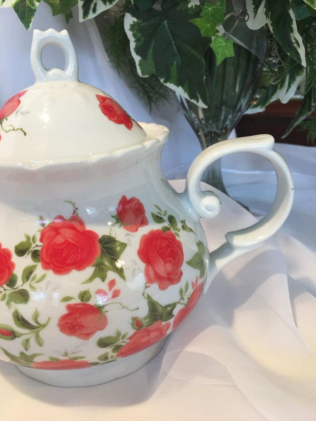 Red Roses on White Ceramic Teapot - Etsy