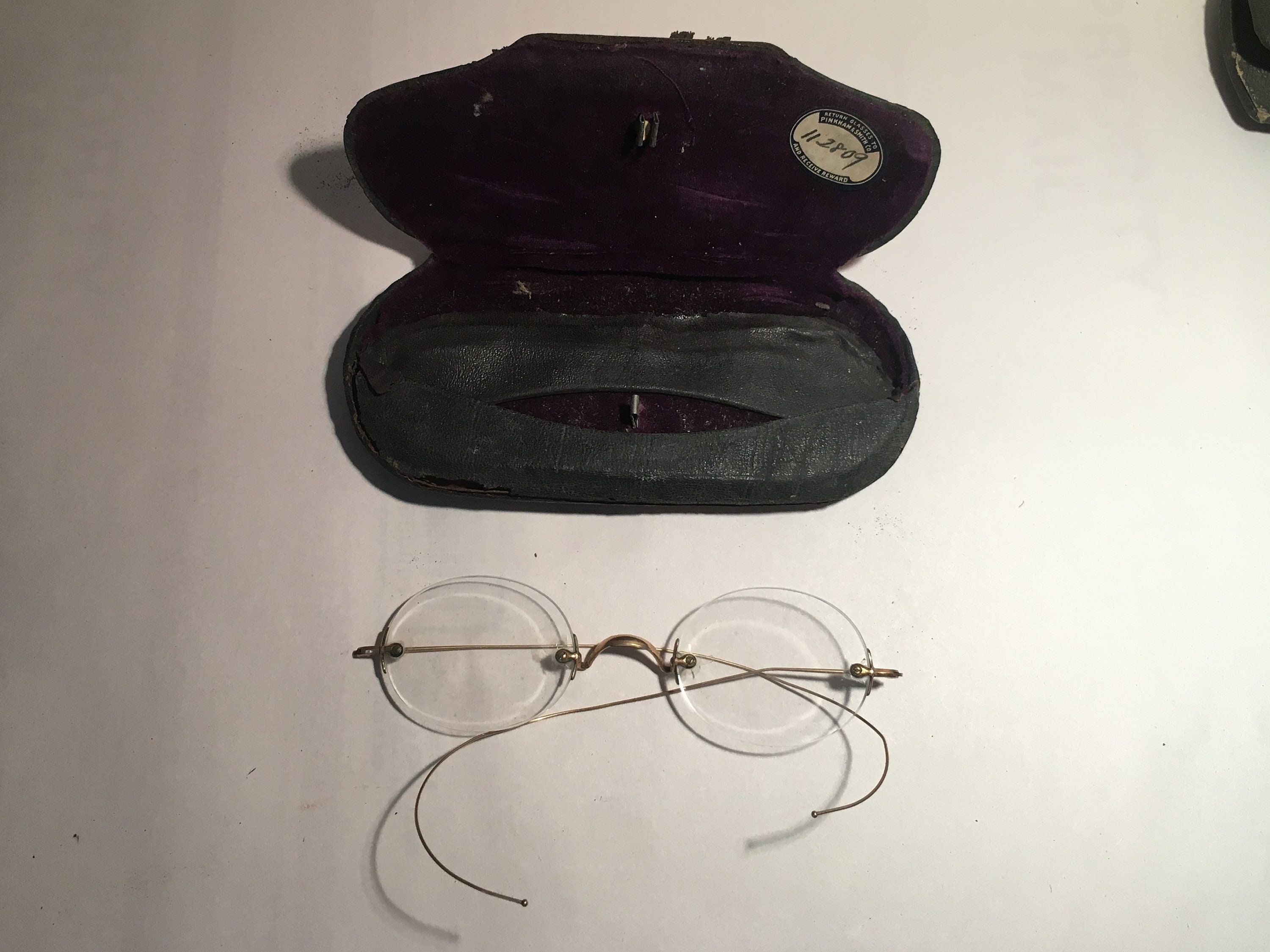 Five Pairs of Antique or Vintage Eyeglasses, Some With Cases, Collector ...