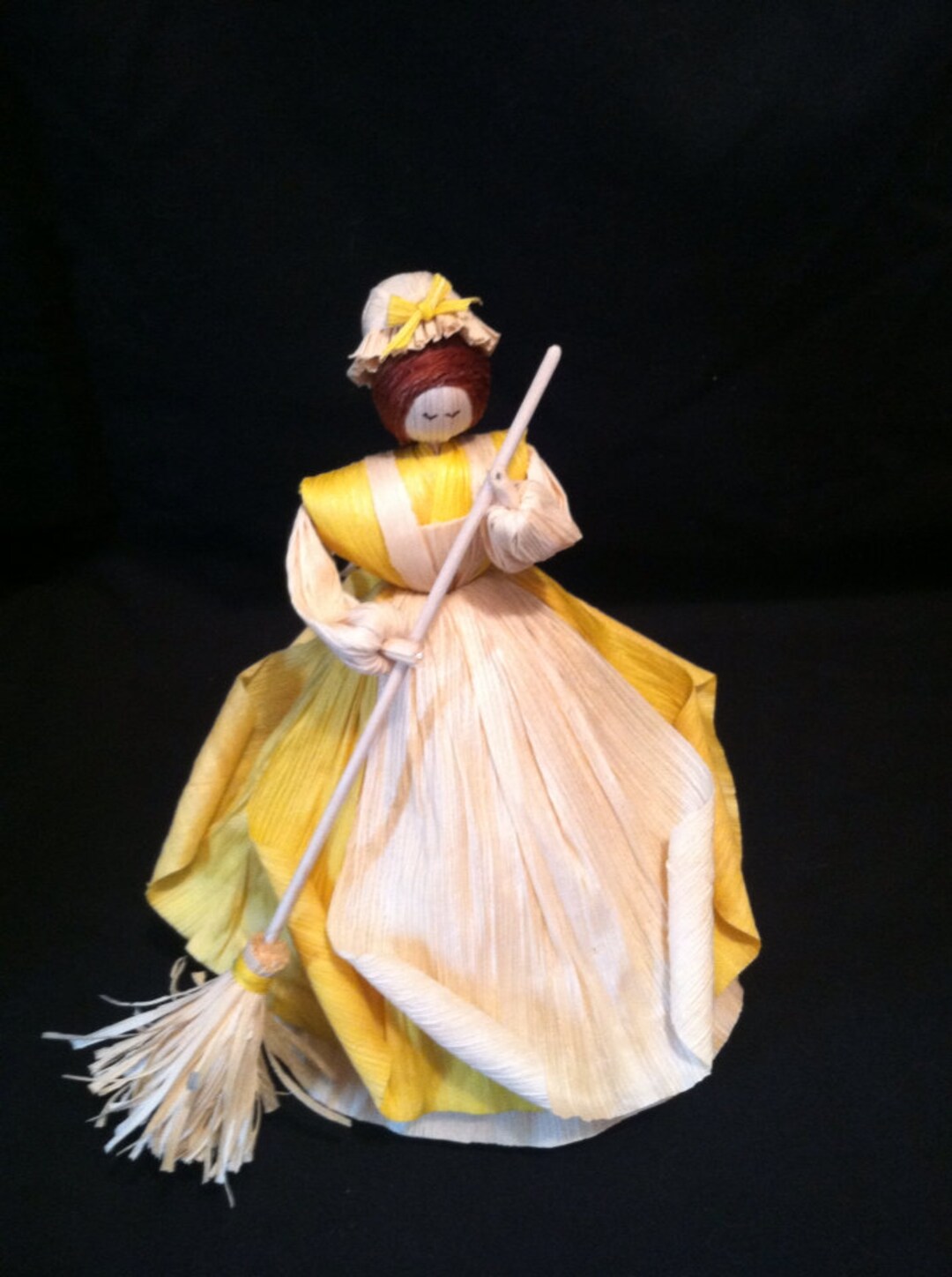 Sweeper Corn Husk Lady - Etsy