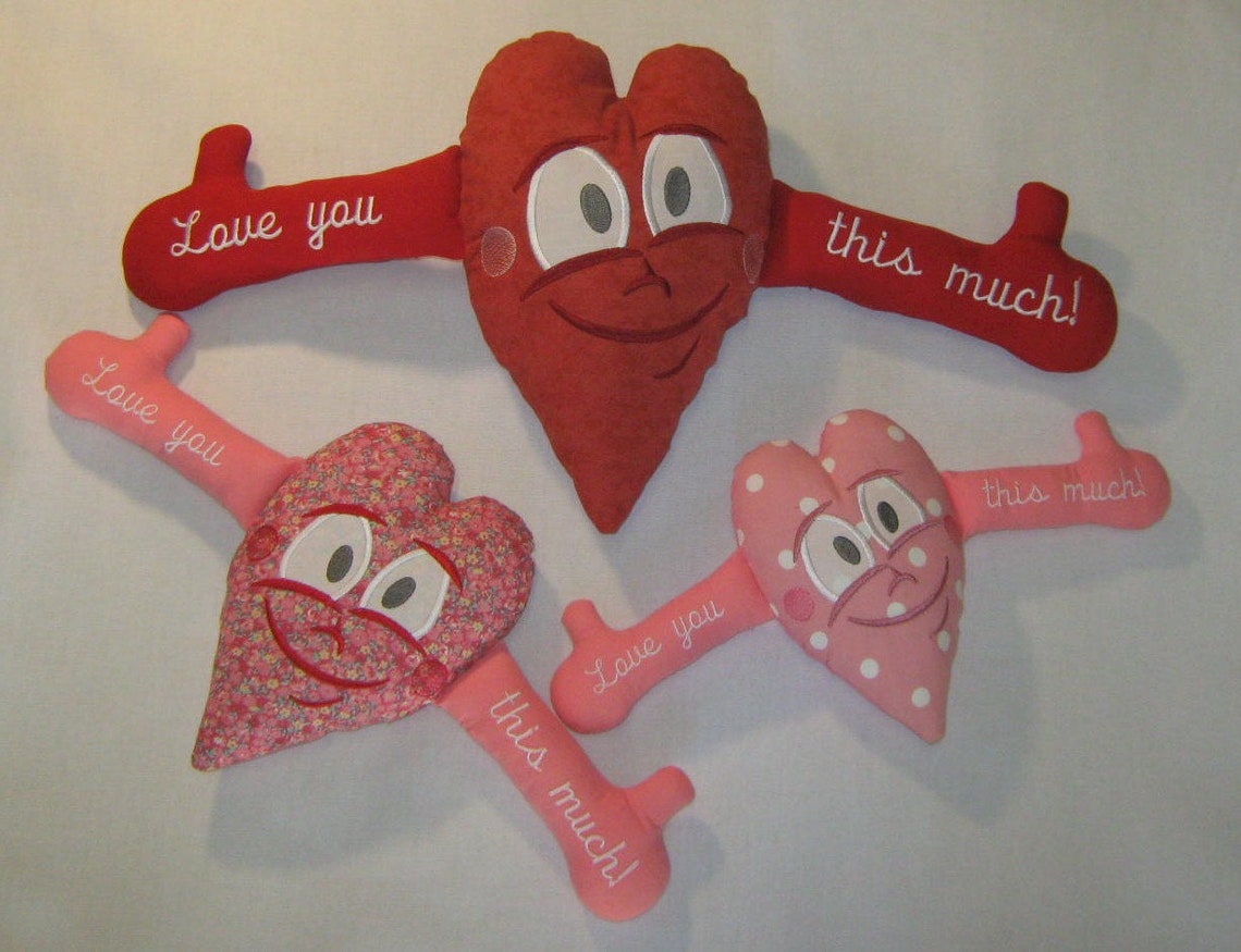 ITH Heart Stuffie Stuffed Toy 5x7 6x10 8x12 Machine Embroidery - Etsy