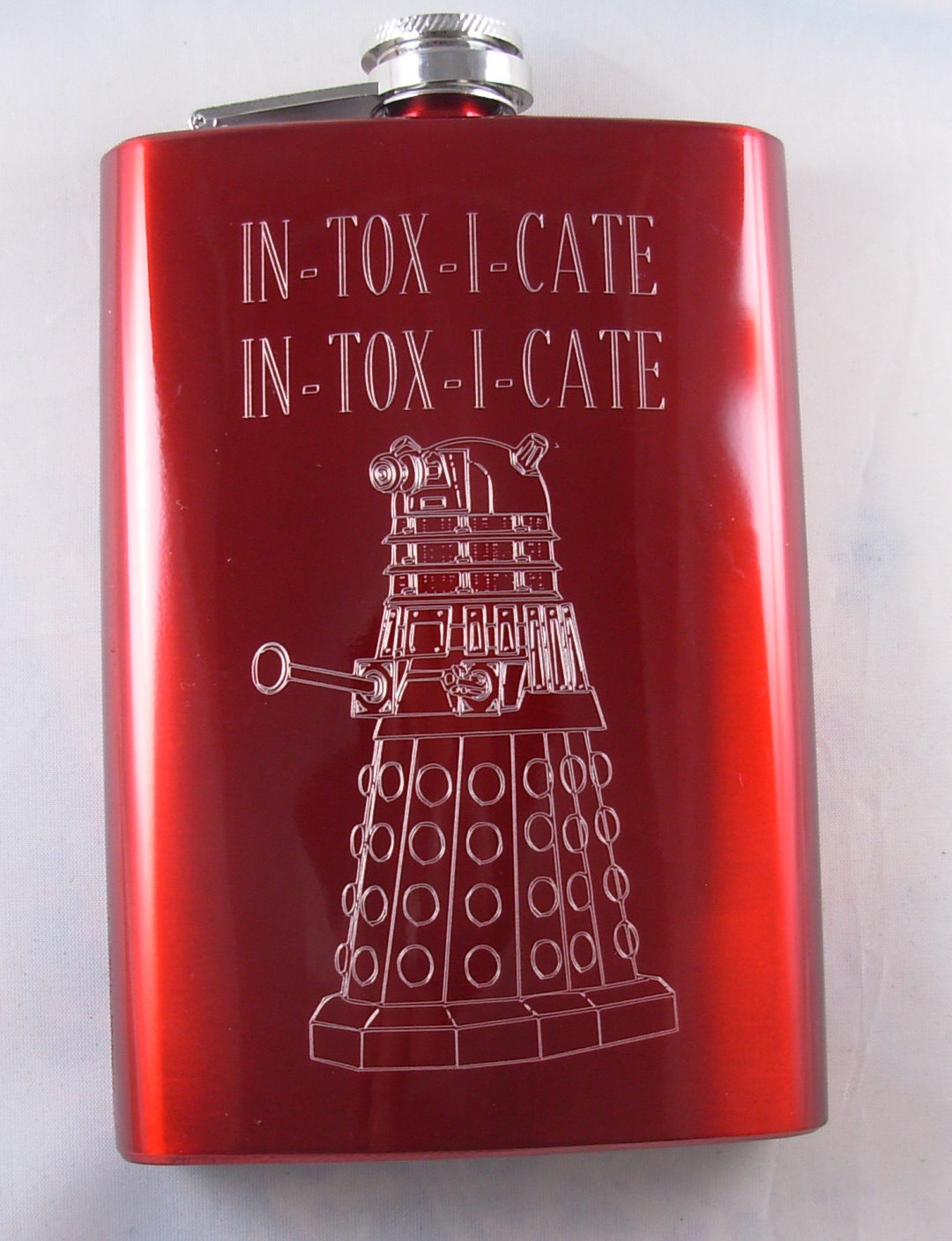 DALEK FLASK Red or Green Engraved Dalek and the Words Intoxicate - Must ...