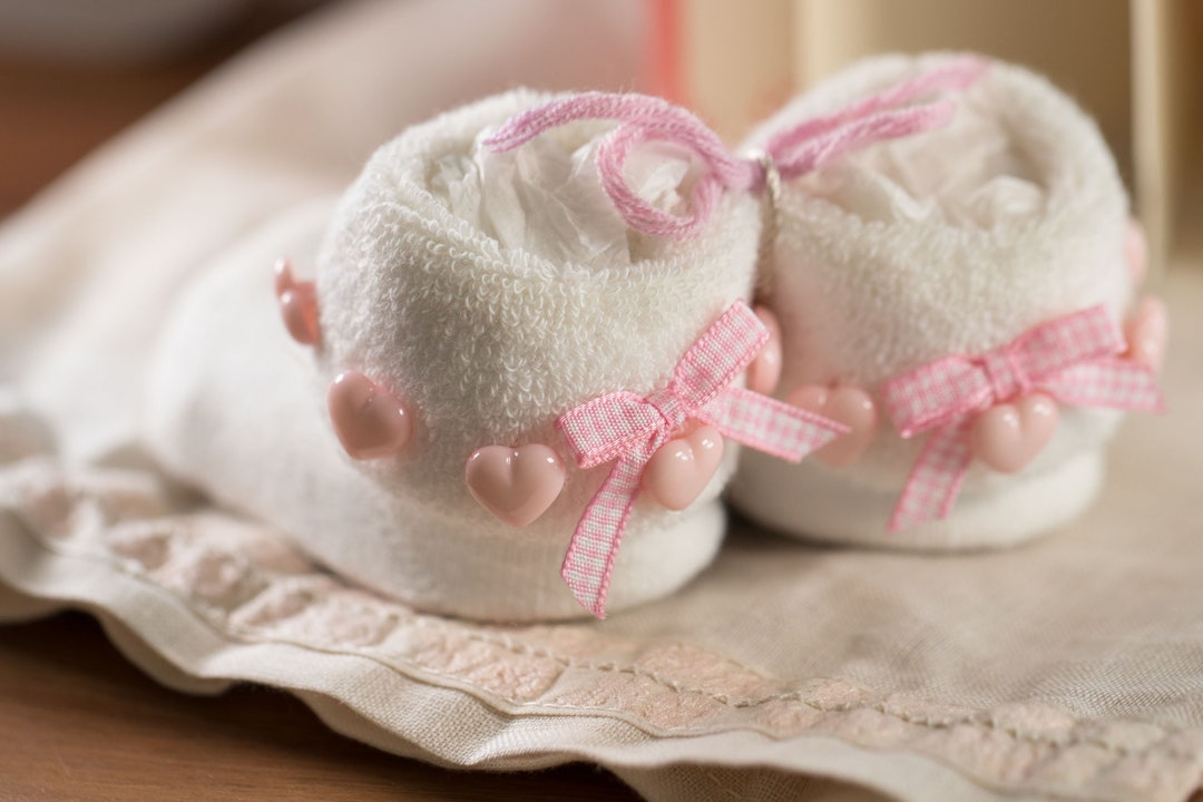 Baby Booties – the Perfect Baby Shower & Christening Gift – Pink Hearts ...