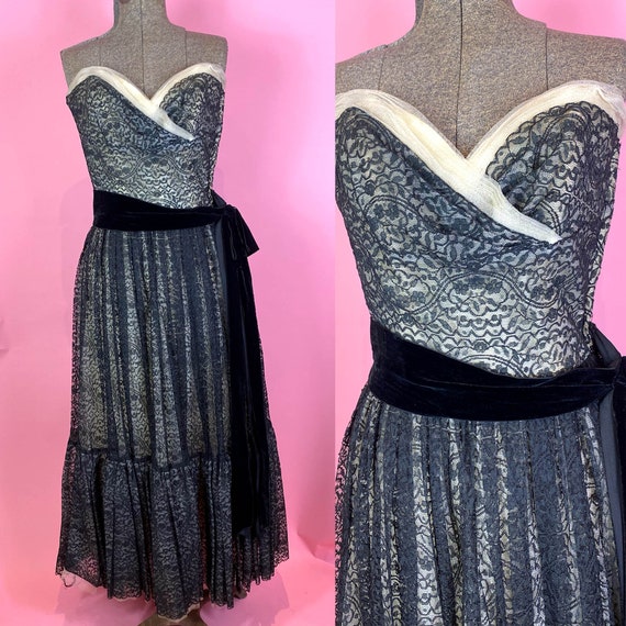 1950s Layered Lace Strapless Dress - Gem