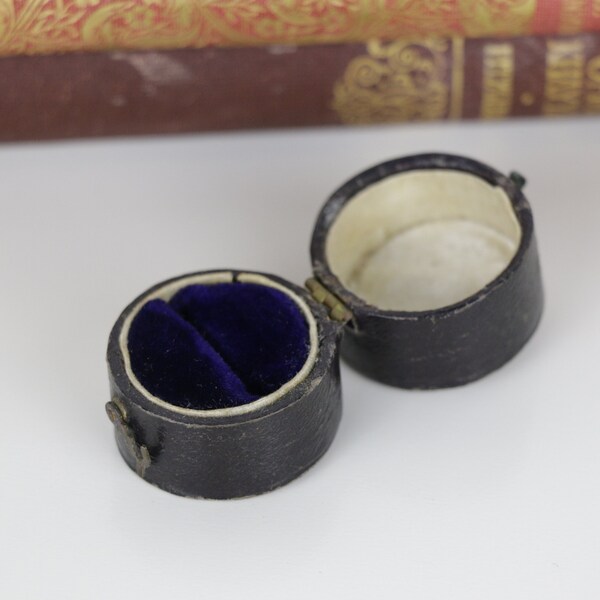 Antique Ring Box - Etsy