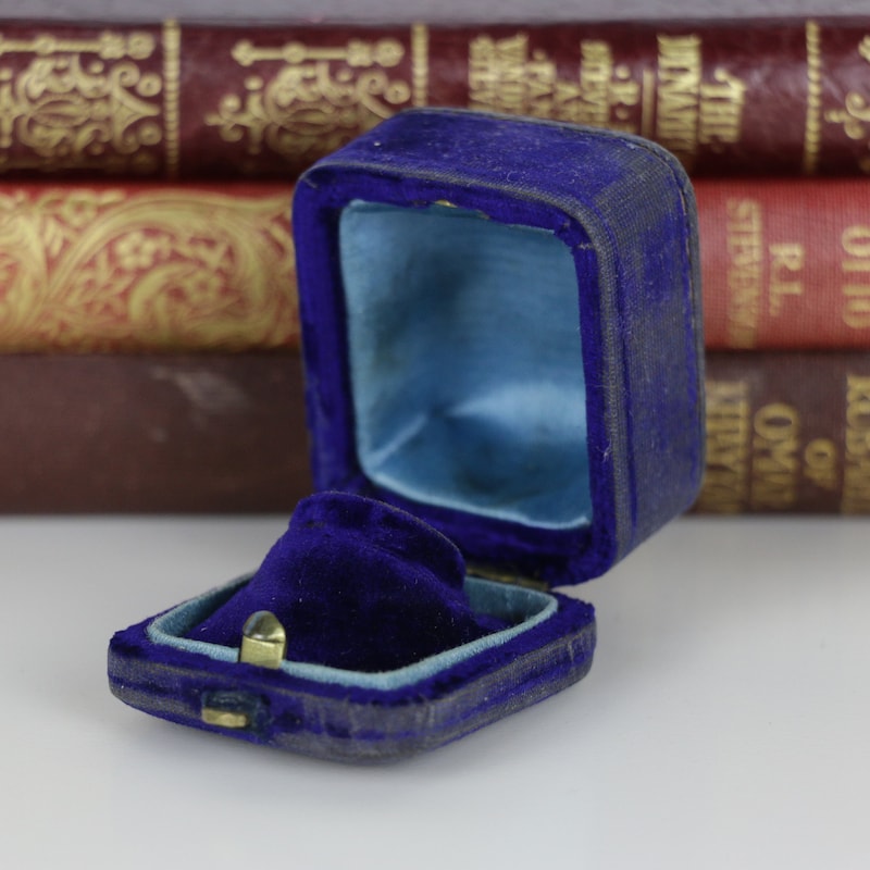 Antique Ring Box - Etsy