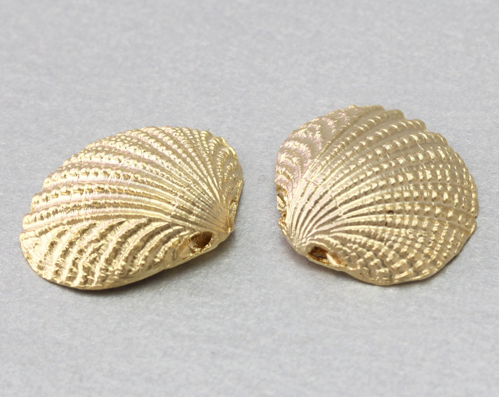 Clam Pendant . Top Shell Pendant . Matte Gold Plated . Brass | Etsy