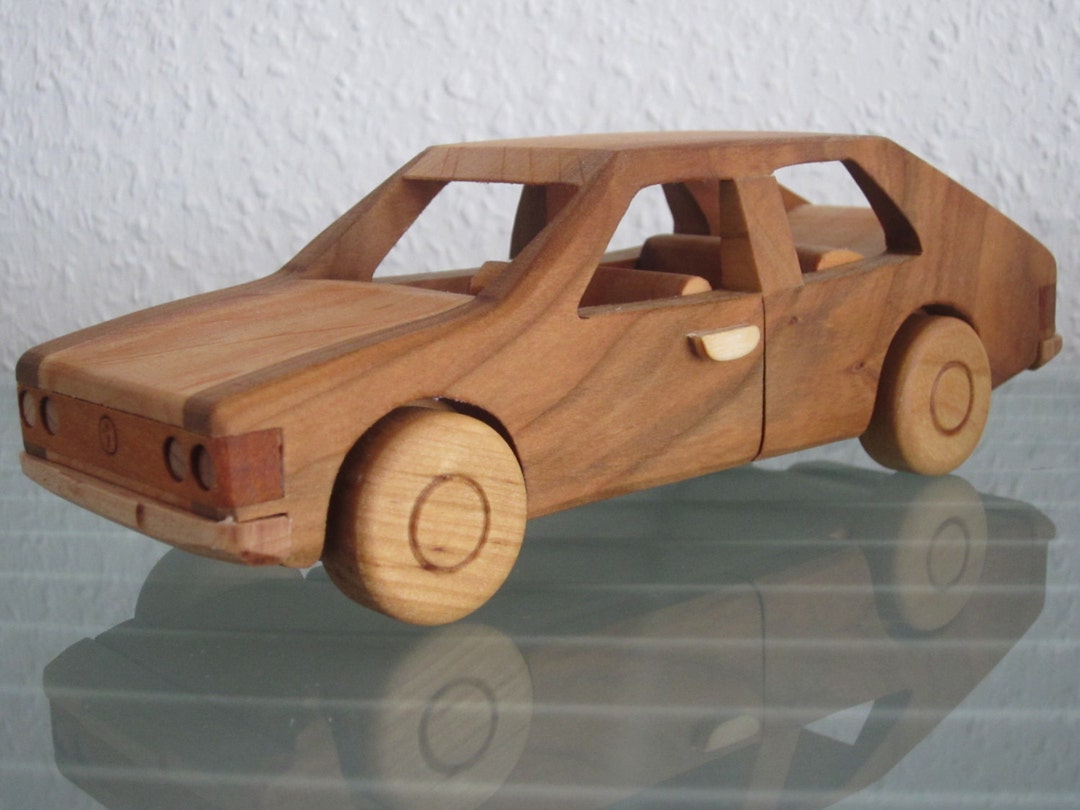 FSO Polonez Limousine Poland East German Wood Car Model Car Very Rare ...