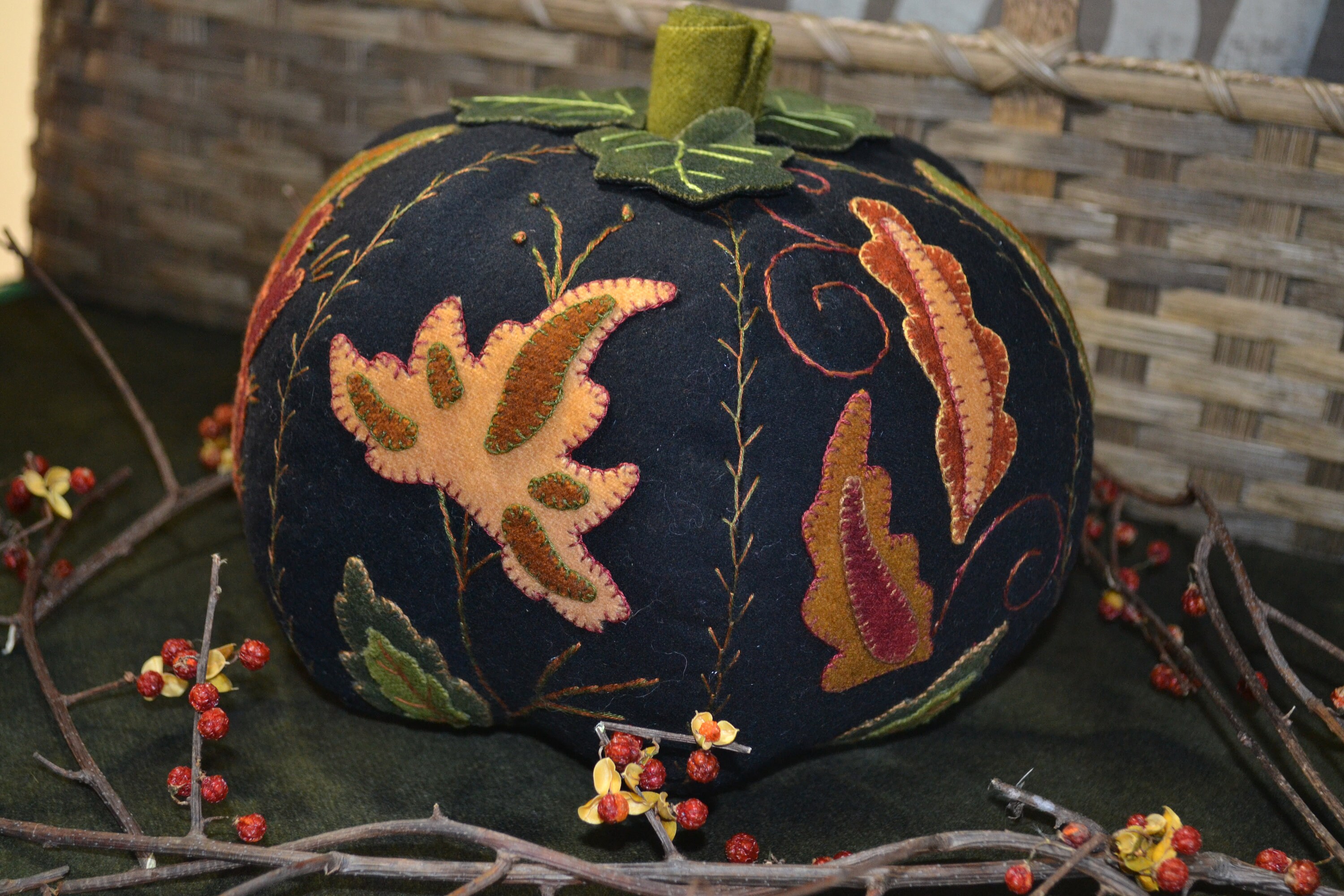 Wool Applique Penny Rug E-pattern Pdf Digital Download JACOBEAN PUMPKIN ...