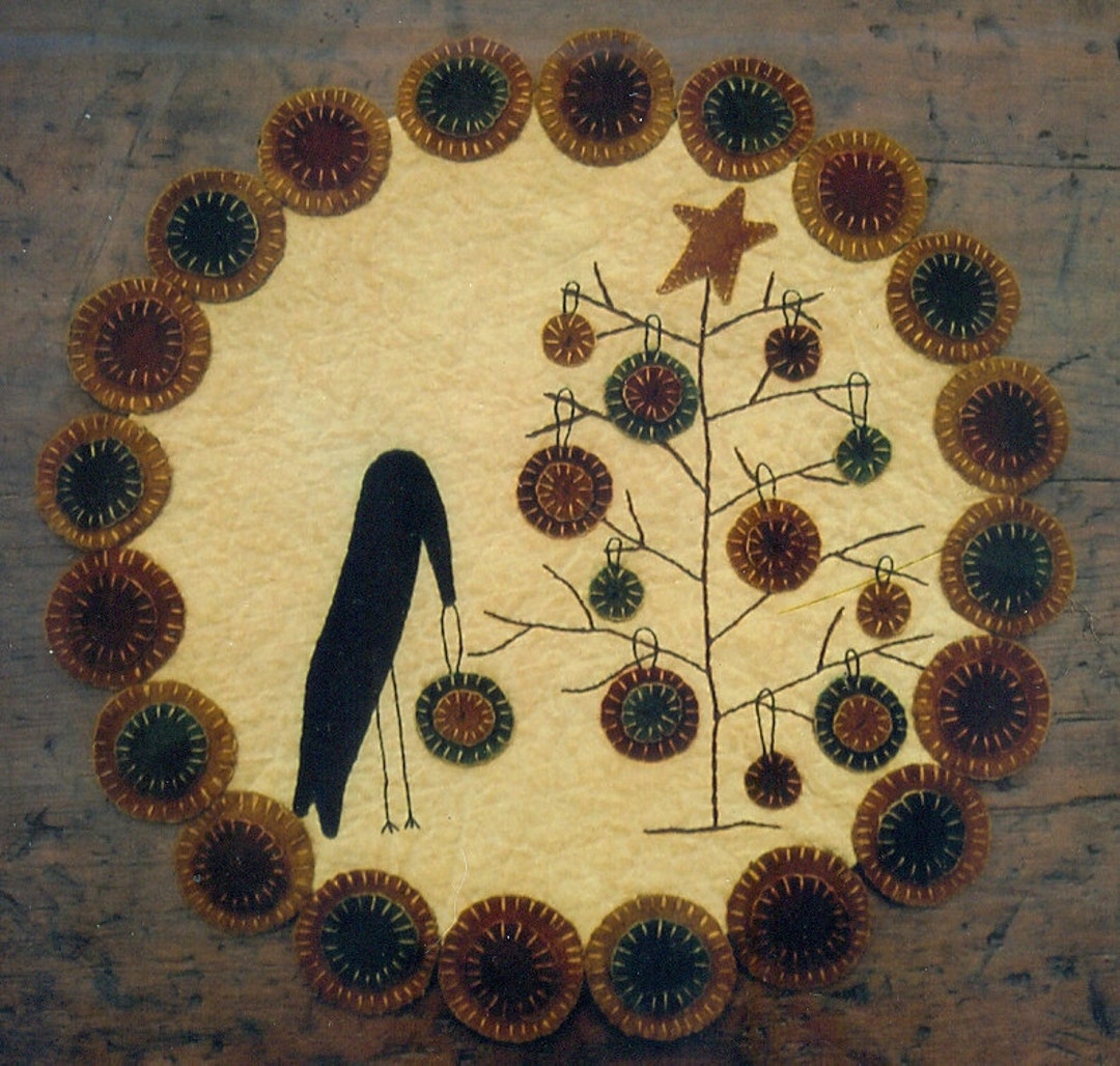 Primitive Wool Penny Rug E-pattern Pdf Crow Decorating Christmas Tree ...