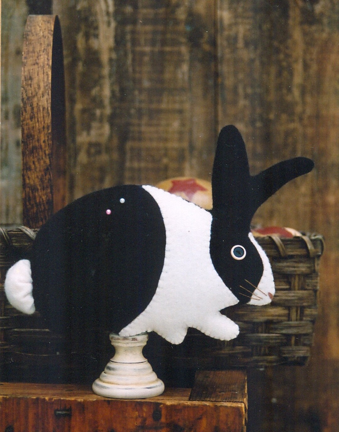 Primitive Wool Bunny E-pattern Rabbit Black and White Bunny Rabbit Pin ...