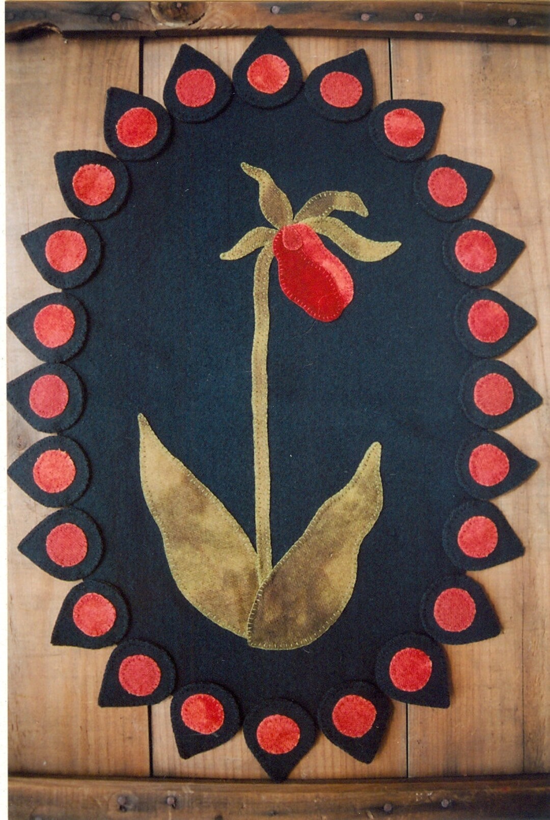 Wool Applique Penny Rug E-pattern Pdf LADY'S SLIPPER Digital Download ...