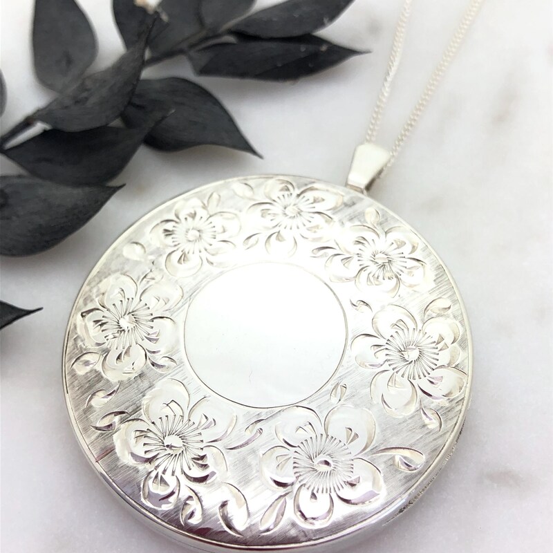 Extra Large Locket - Etsy