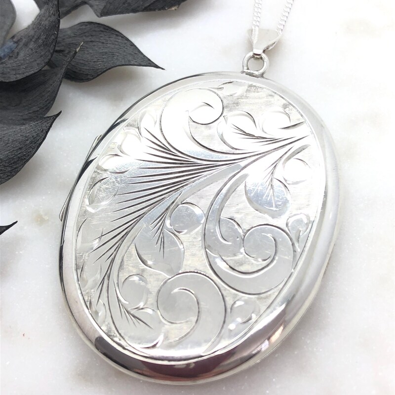 Extra Large Locket - Etsy