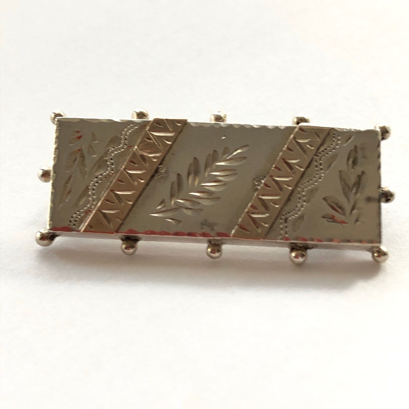 Sweetheart Brooch - Etsy UK