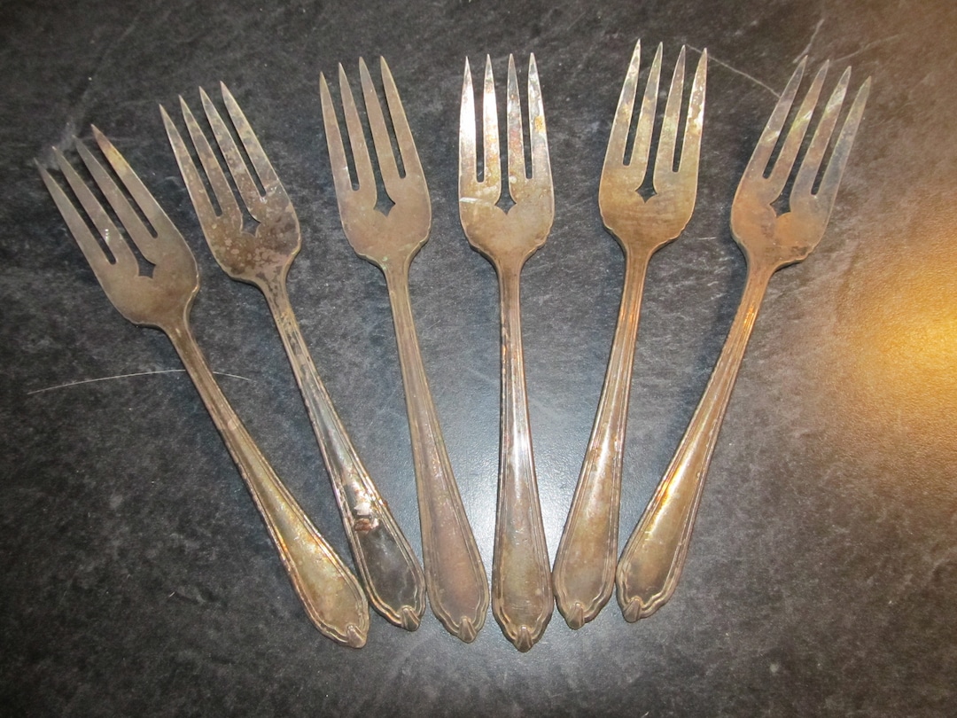Set of 6 Vintage Oneida Hotel Plate Meadowbrook Forks / Old Aged Patina ...