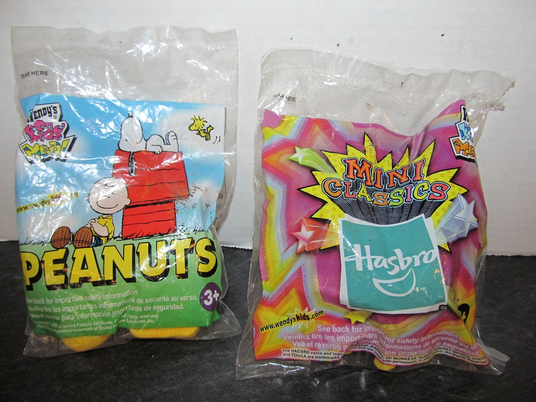Wendy's Kids Meal Toys Sealed Original Package Peanuts Woodstock Plush ...