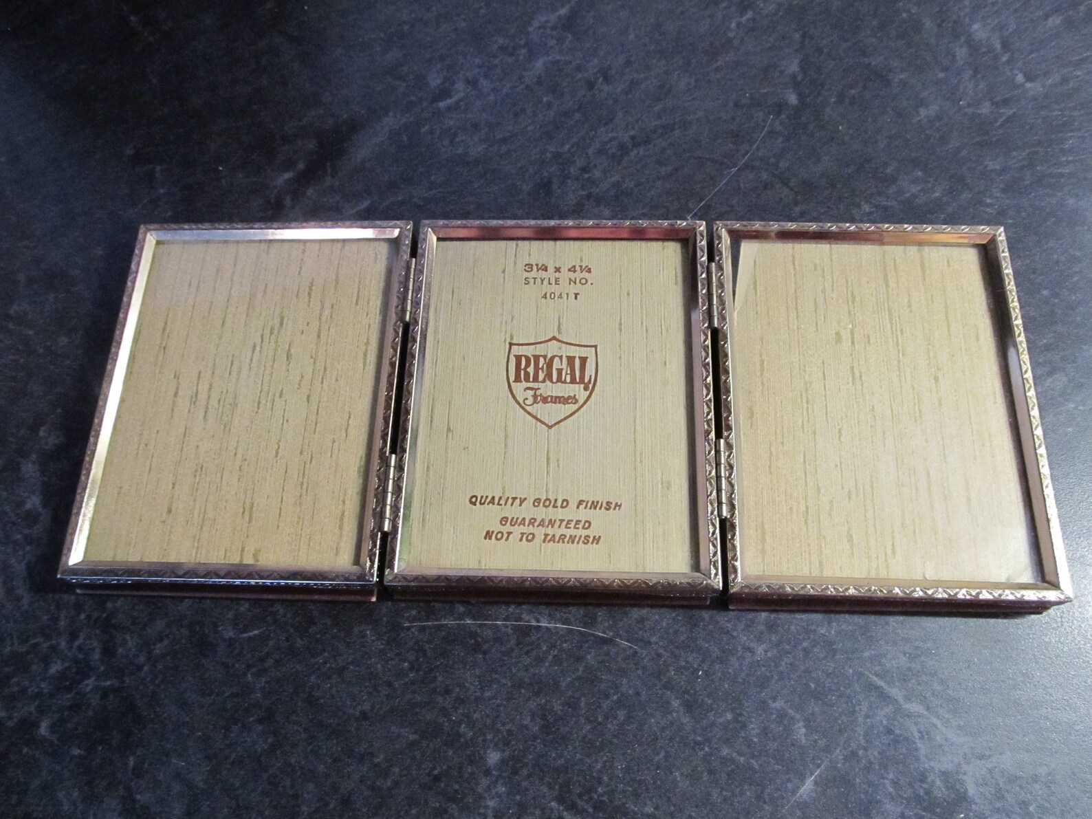 Vintage Regal Frames #4041T Tri-fold Embossed Brass Photo Frame -3 1/4 ...