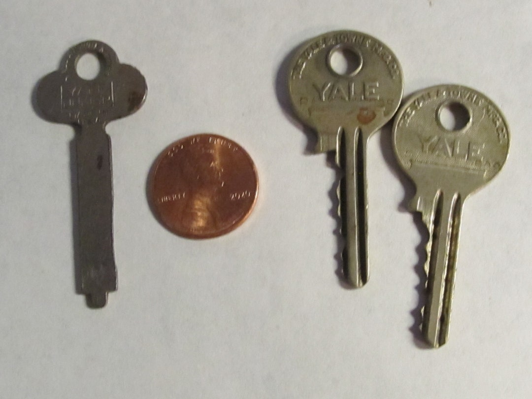 3 Vintage Yale & Towne Mfg Co Replacement Keys - Includes 1 Yale Jr ...