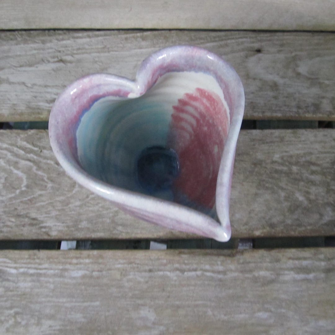 Vintage Lisa Howe Stoneware Multi Color Pottery Heart Shaped Bowl ...