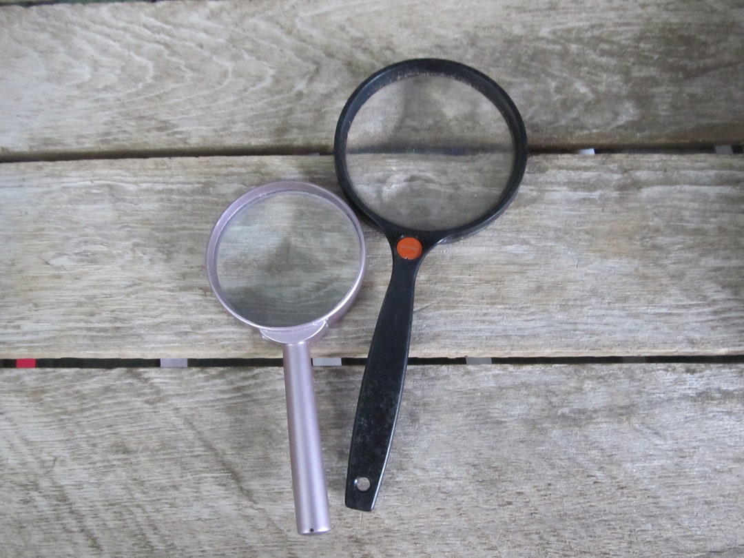 2 Vintage Hand Held Magnifying Glasses / Unmarked Pink 5 3/8" & Ultra ...