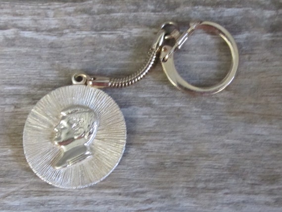 Vintage JFK John Kennedy Coin Medal Keychain "Ask Not… - Gem