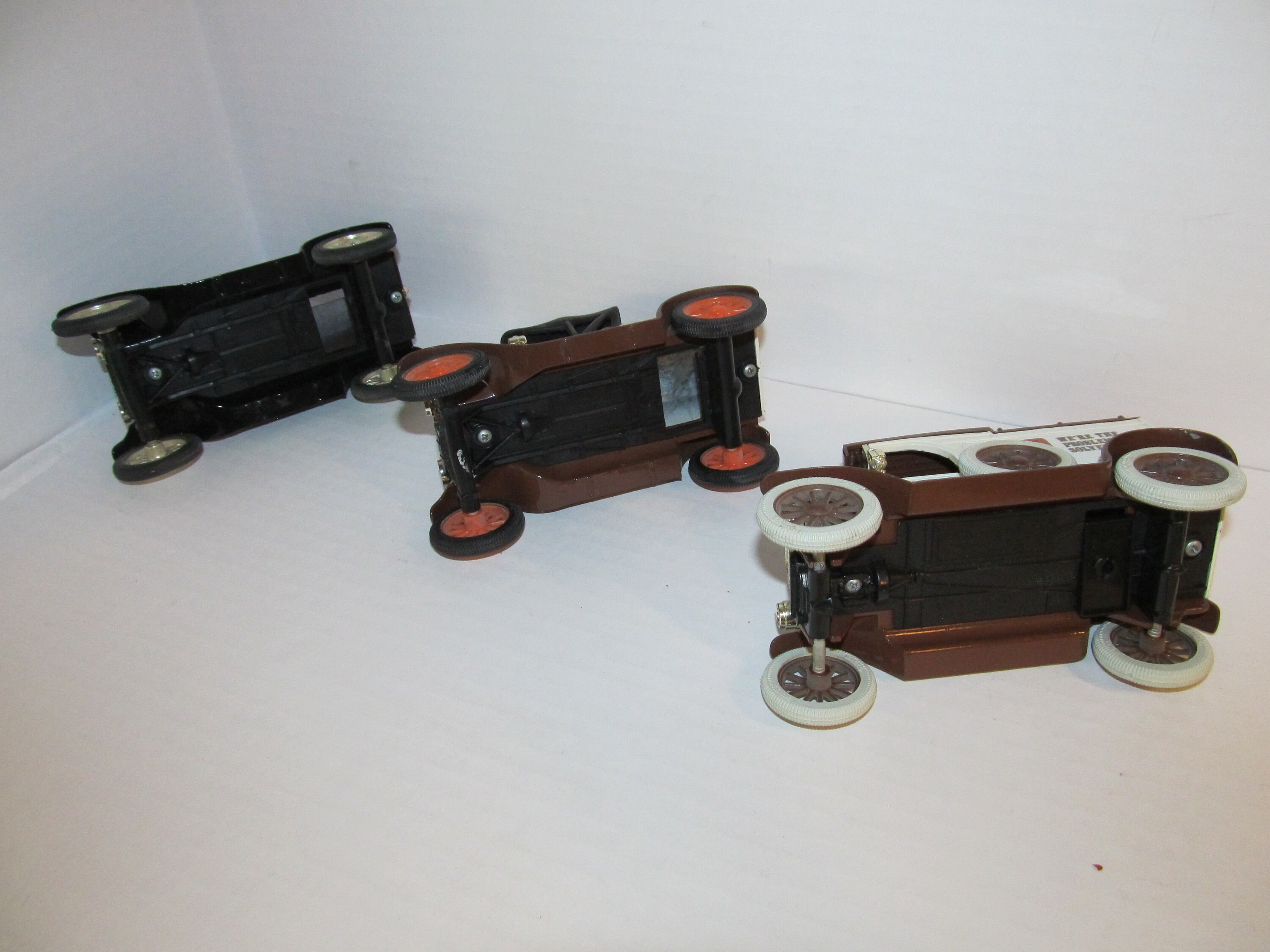 3 Vintage Trustworthy Hardware Diecast Banks / ERTL / 1918 Ford Model T ...