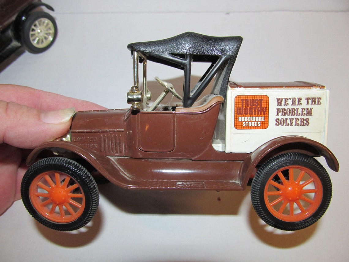 3 Vintage Trustworthy Hardware Diecast Banks / ERTL / 1918 Ford Model T ...