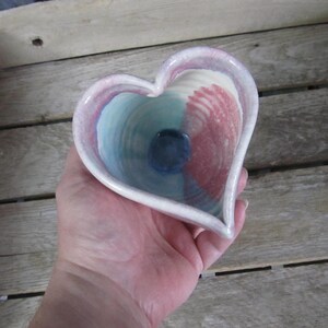 Vintage Lisa Howe Stoneware Multi Color Pottery Heart Shaped Bowl ...