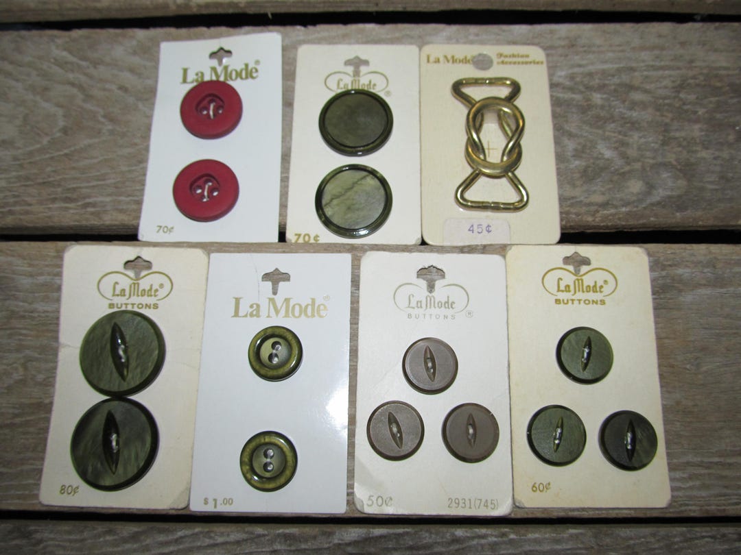 Vintage La Mode Sewing Carded Sewing Buttons Embellishments - Brass ...