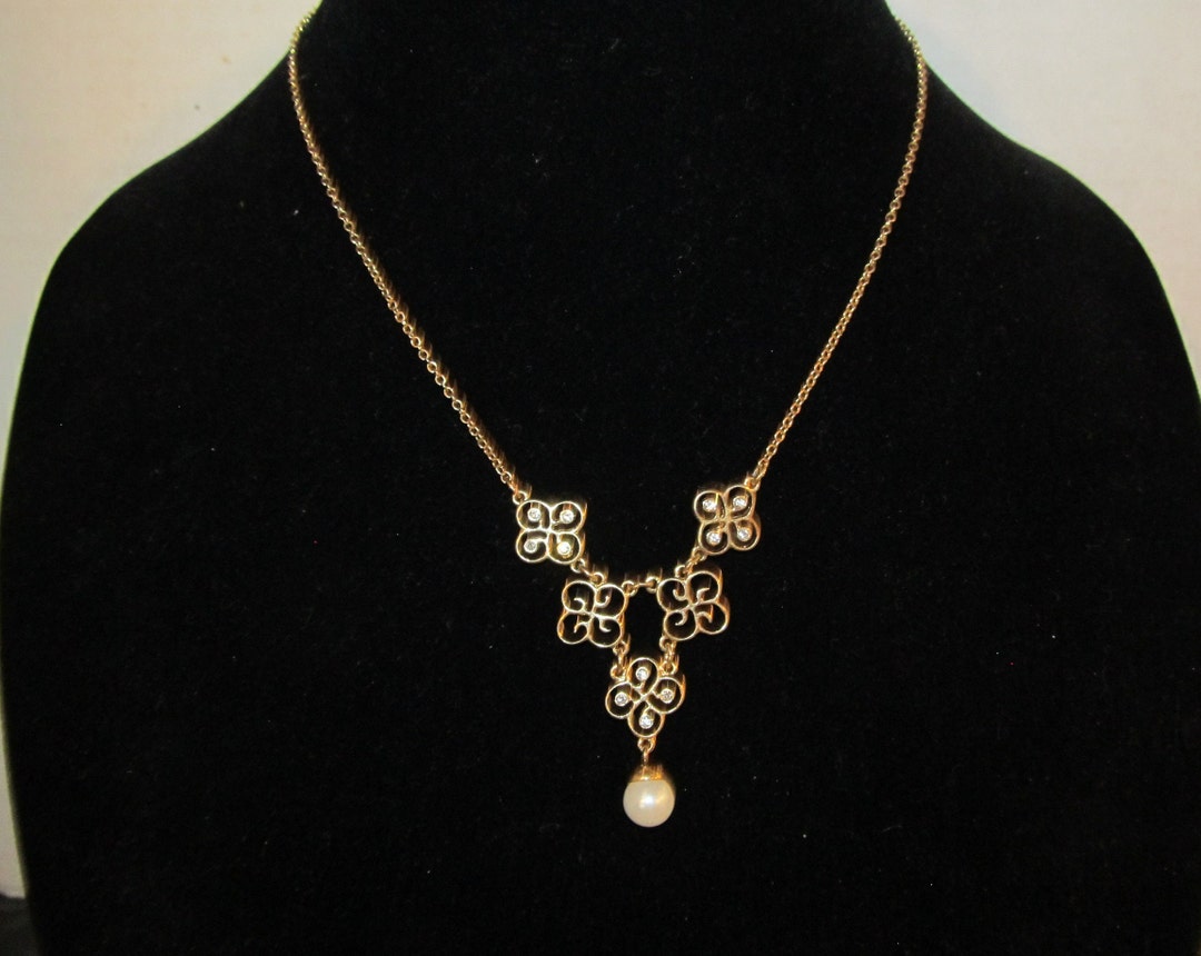 Vintage Signed Avon NR Nina Ricci Pearl Gold & Crystal Lariat Necklace ...