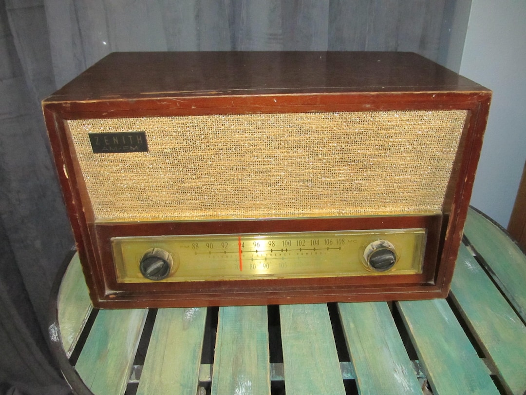 Vintage 1951 Zenith AM FM Tube Radio Chassis 7C05 - Untested as is Not ...