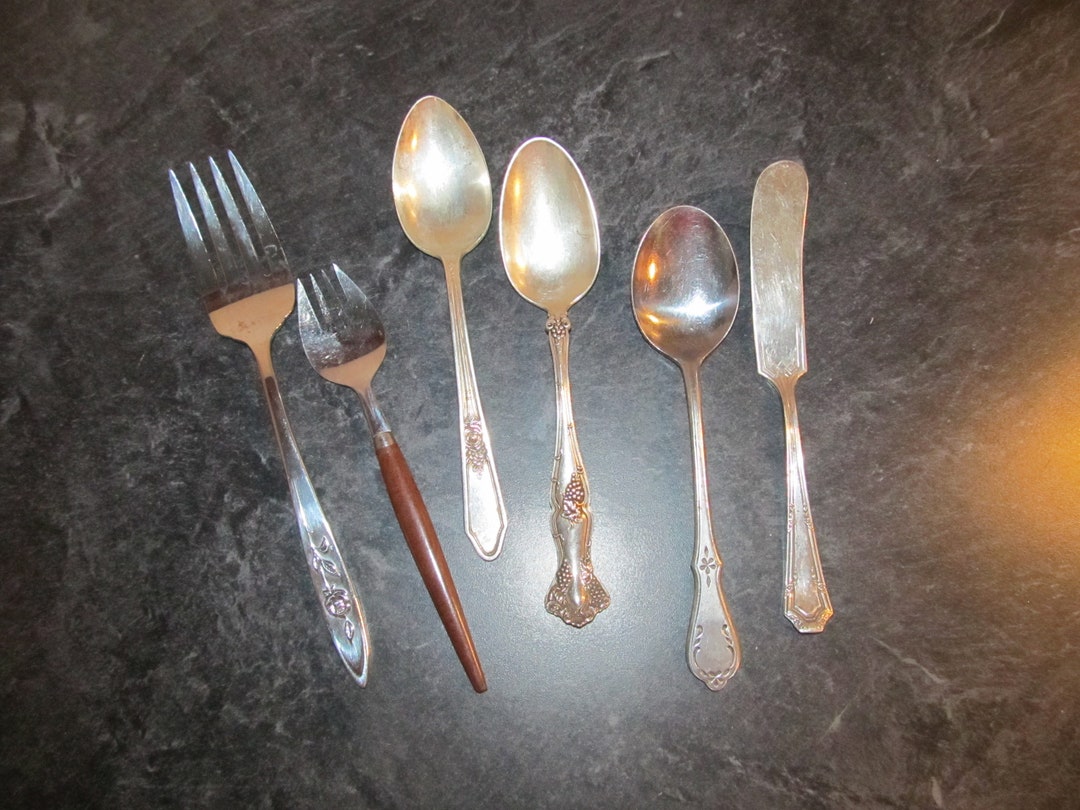 6 Vintage Kitchen Flatware Utensils/ Stratford Silver Butter Knife ...