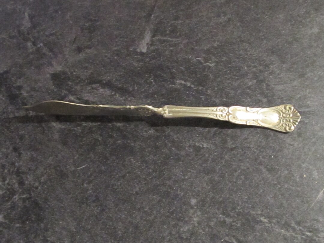 Vintage Wm A Rogers Silver Nickel R Offset Twisted Handle Butter Knife ...