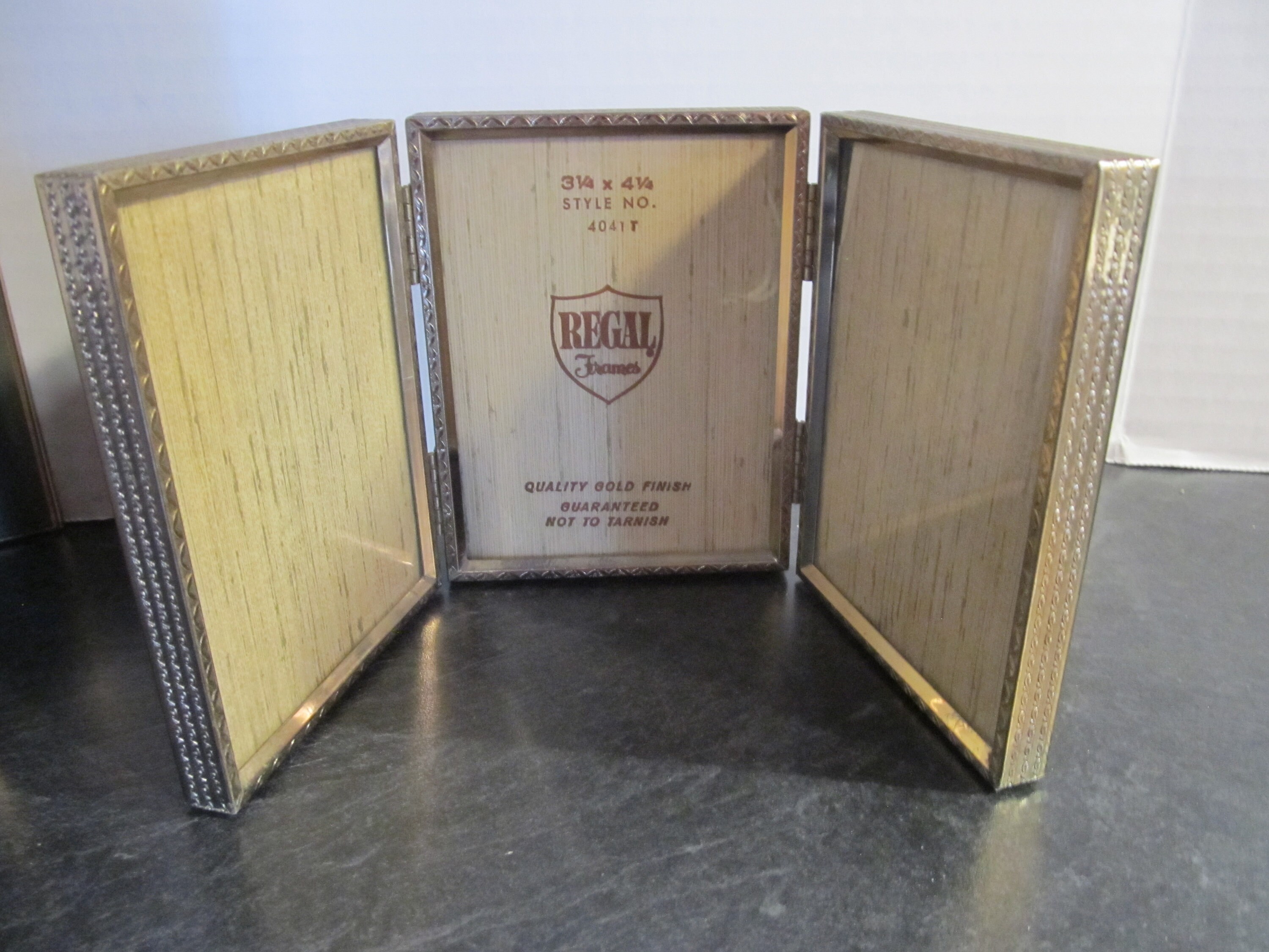 Vintage Regal Frames #4041T Tri-fold Embossed Brass Photo Frame -3 1/4 ...